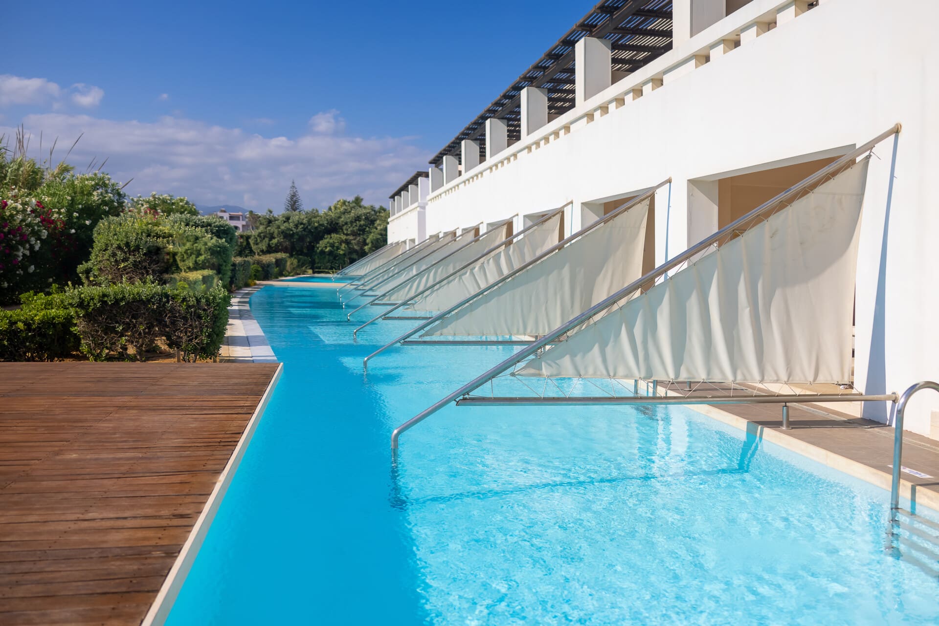 Superior Deluxe Double w/ Sharing Pool Giannoulis Cavo Spada