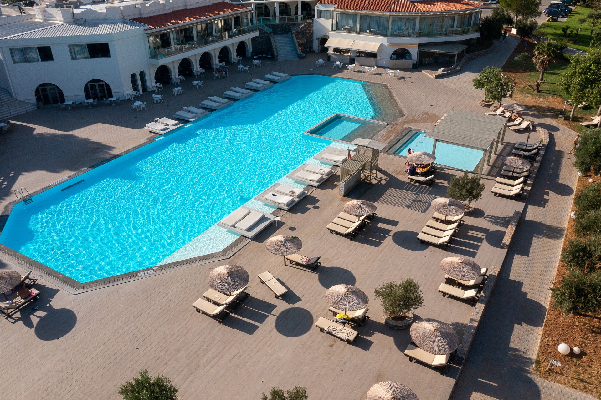Beach & Pools - Almyra Resort